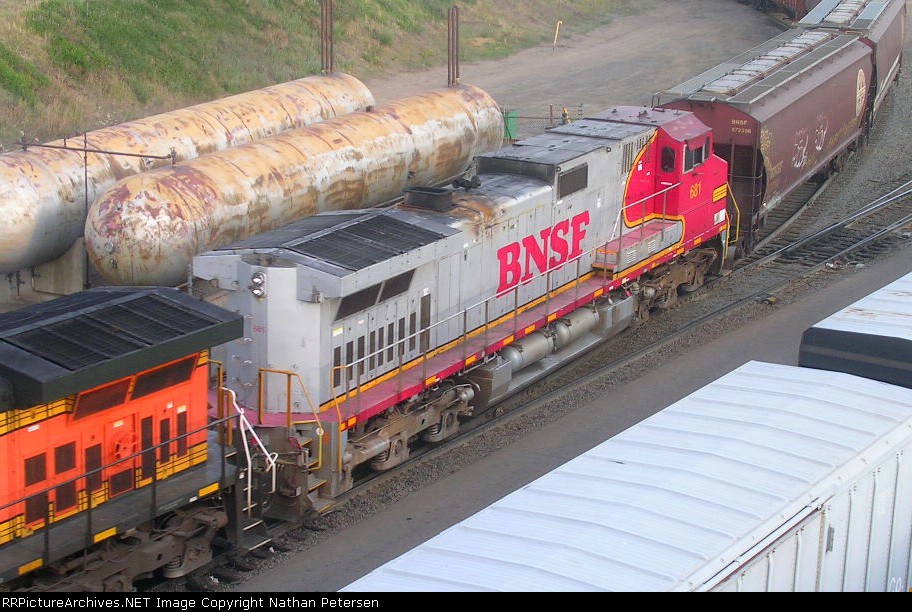 BNSF 681